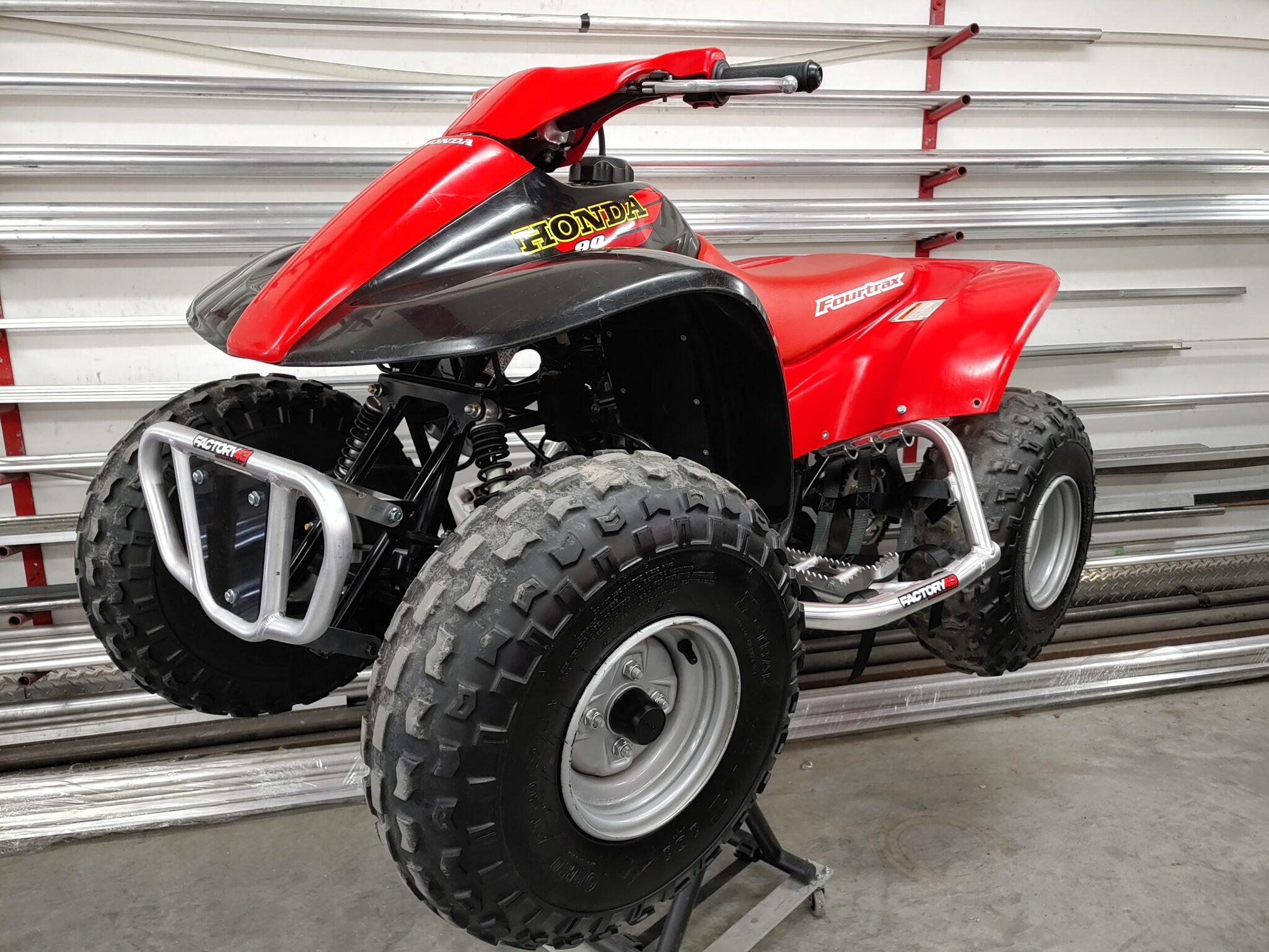 TRX90 EVO Nerfbars 1993-2004 – Factory 43